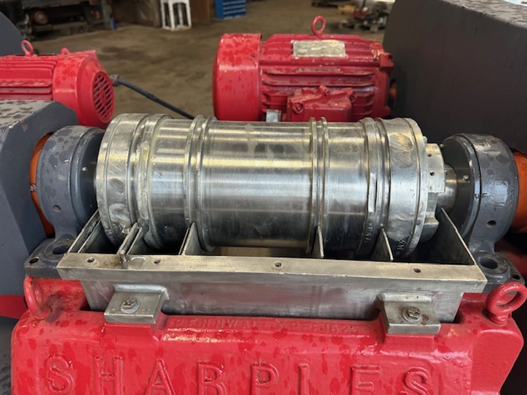 SHARPLES P600 AND WESTFALIA OTA 7 CENTRIFUGE TEST SYSTEM. - SeparatorWorks
